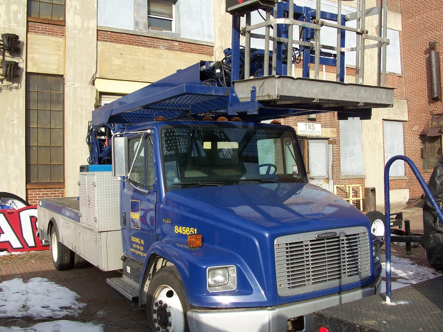 For Sale -FL-60 Freightliner, GMC 350 HD Bucket Truck, F450 Ford Bucket ...