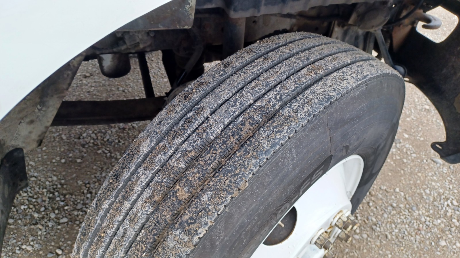 2005 International 4300 55ft bucket truck. 44000 miles. needs nothing ...